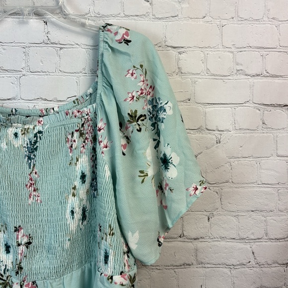 BloomChic | Dresses | Bloomchic Green Floral Smocked Bust Pocket Maxi ...